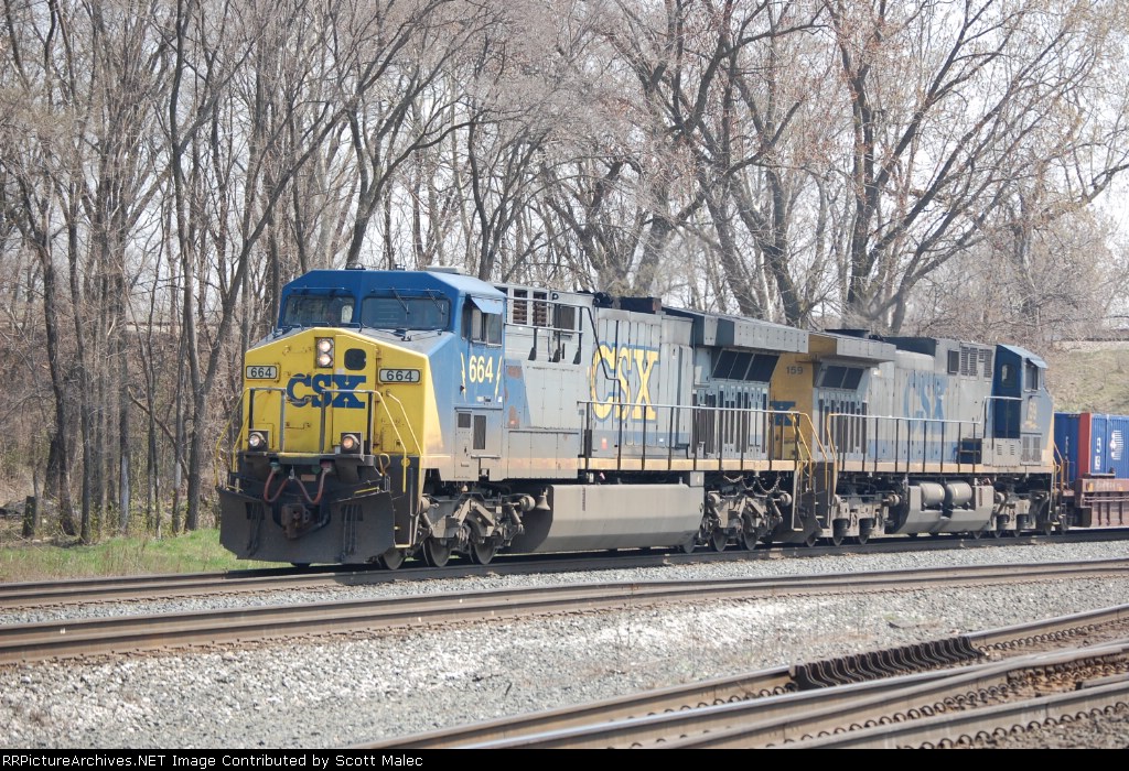 CSX 664 & 159
